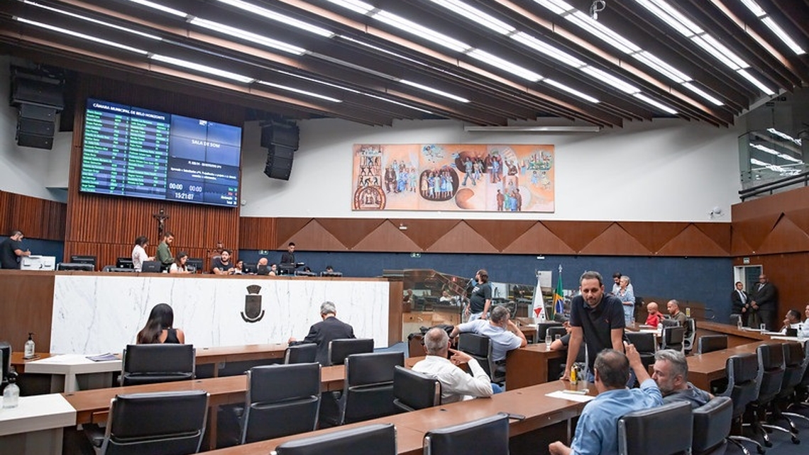 Câmara de BH marca data da posse de dois novos vereadores - Rede 98