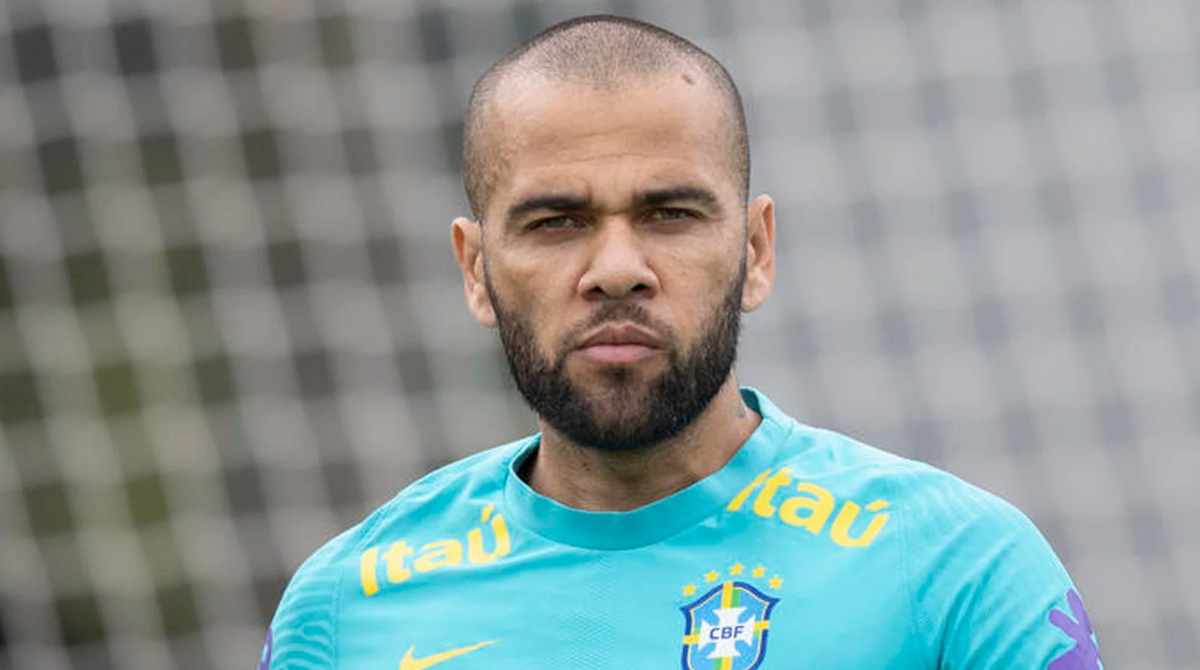 Daniel Alves é absolvido pela Justiça da Espanha